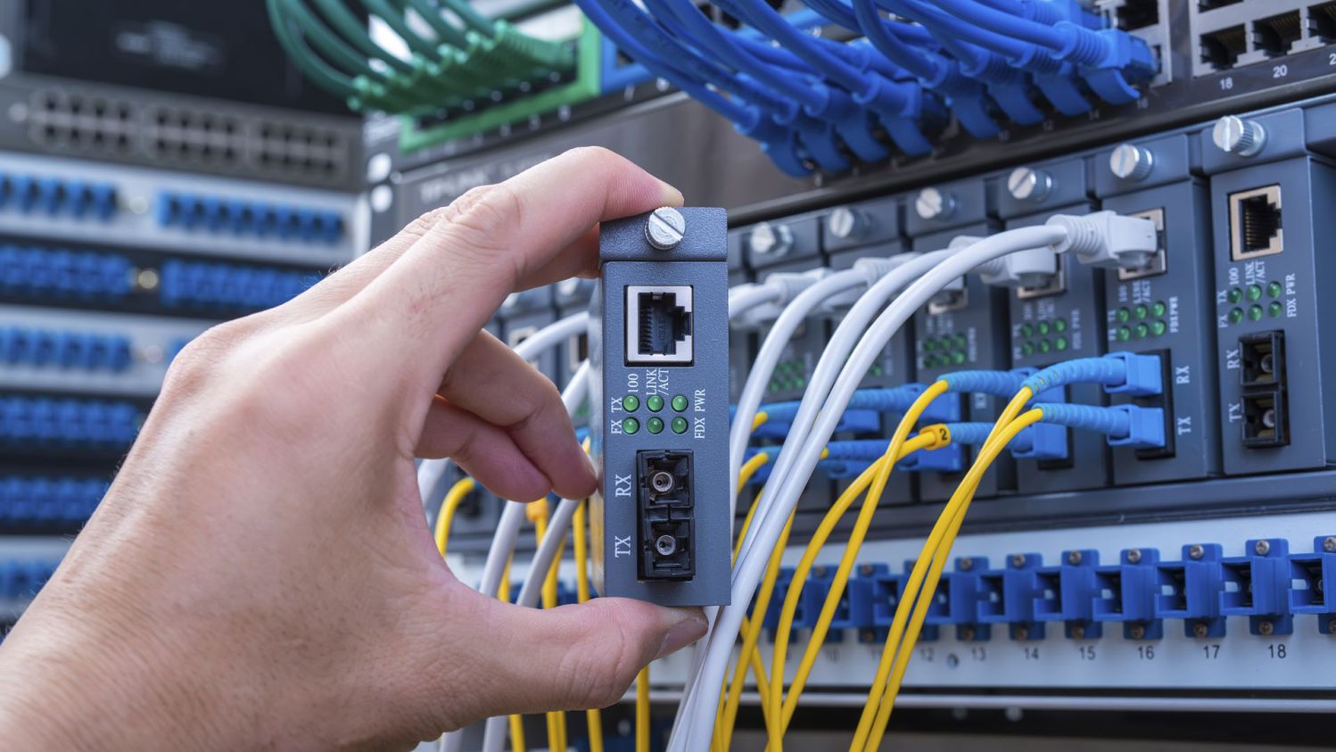 Tarassul Tec. | Telecommunication and Network Contractor